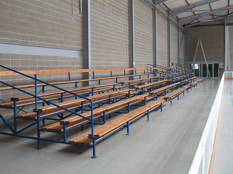 Contamos con gradas, asientos y tribunas de la mejor calidad